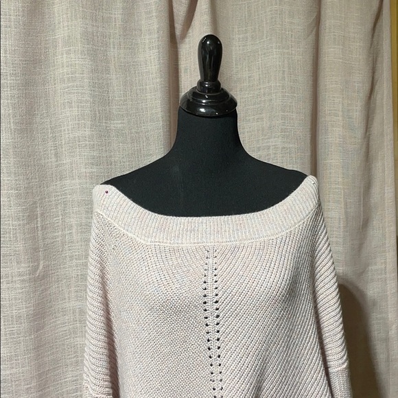 Soho Apparel | Sweaters | Soho Jeans Oversized Sweater | Poshmark